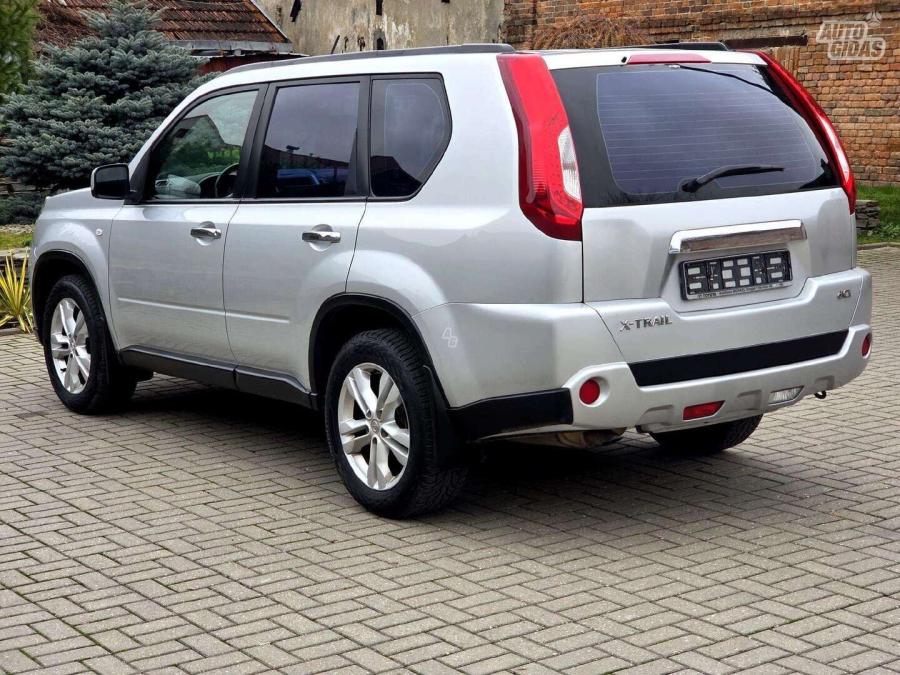 Pelēks Nissan X-Trail 2011 Viļņa, ar dzinēja tilpumu 2.00 L un nobraukumu 184 tūkst. km par 5600 €, foto 7 vietnē AUTOMOTO.COM.LV