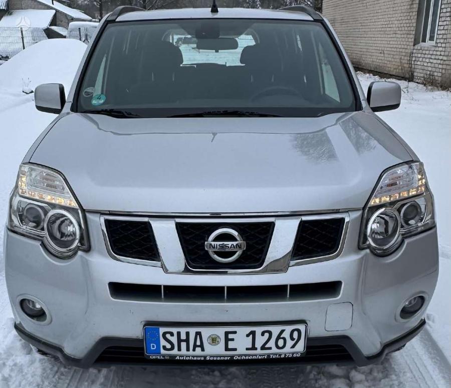 Pelēks Nissan X-Trail 2011 Kelmė, ar dzinēja tilpumu 2.00 L un nobraukumu 217 tūkst. km par 5499 €, foto 3 vietnē AUTOMOTO.COM.LV