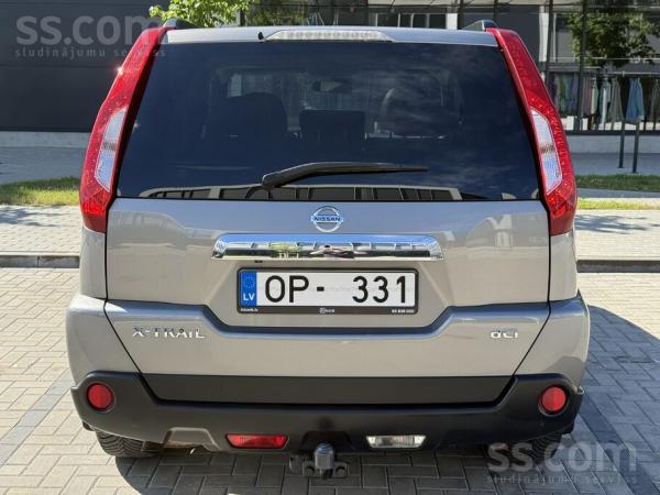 Pelēks Nissan X-Trail 2011 Rīga, ar dzinēja tilpumu 2.00 L un nobraukumu 238 tūkst. km par 9700 €, foto 4 vietnē AUTOMOTO.COM.LV