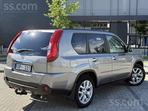 Pelēks Nissan X-Trail 2011 Rīga, ar dzinēja tilpumu 2.00 L un nobraukumu 238 tūkst. km par 9700 €, foto 5 vietnē AUTOMOTO.COM.LV