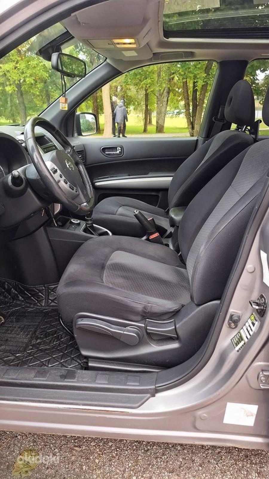 Grey Nissan X-Trail 2011 in Valga, with an engine capacity of 0.11 L and mileage of 267 thousand km for 7200 €, photo 17 on AUTOMOTO.COM.LV