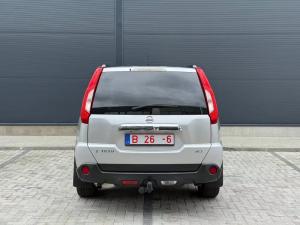 Pelēks Nissan X-Trail 2011 Rīga, ar dzinēja tilpumu 2.00 L un nobraukumu 293 tūkst. km par 6999 €, foto 5 vietnē AUTOMOTO.COM.LV
