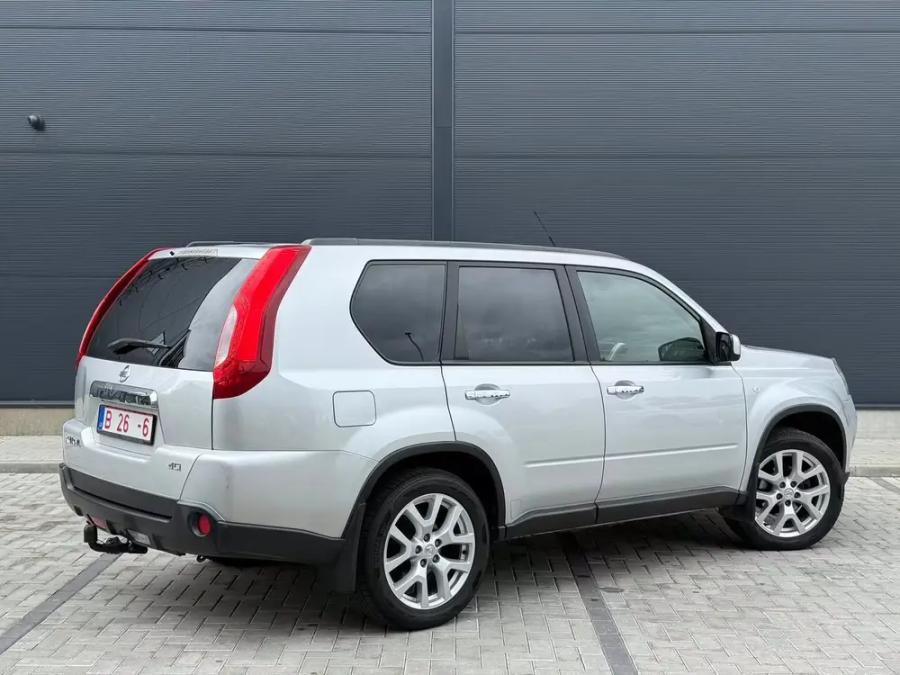 Pelēks Nissan X-Trail 2011 Rīga, ar dzinēja tilpumu 2.00 L un nobraukumu 293 tūkst. km par 6999 €, foto 6 vietnē AUTOMOTO.COM.LV