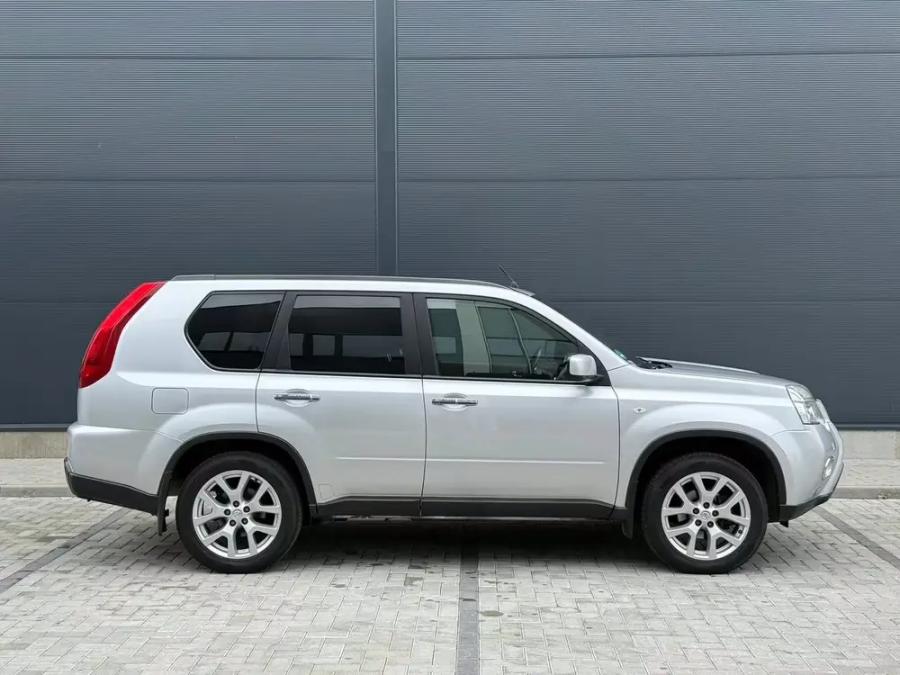 Pelēks Nissan X-Trail 2011 Rīga, ar dzinēja tilpumu 2.00 L un nobraukumu 293 tūkst. km par 6999 €, foto 7 vietnē AUTOMOTO.COM.LV