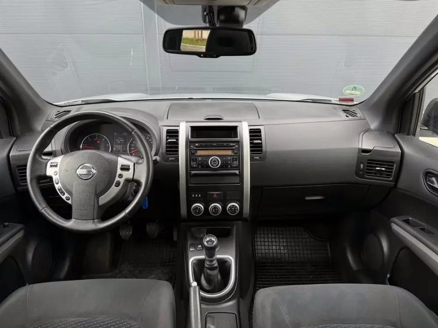 Pelēks Nissan X-Trail 2011 Rīga, ar dzinēja tilpumu 2.00 L un nobraukumu 293 tūkst. km par 6999 €, foto 10 vietnē AUTOMOTO.COM.LV