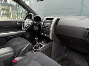 Pelēks Nissan X-Trail 2011 Rīga, ar dzinēja tilpumu 2.00 L un nobraukumu 293 tūkst. km par 6999 €, foto 12 vietnē AUTOMOTO.COM.LV