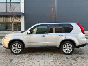 Pelēks Nissan X-Trail 2011 Rīga, ar dzinēja tilpumu 2.00 L un nobraukumu 209 tūkst. km par 3200 €, foto 3 vietnē AUTOMOTO.COM.LV