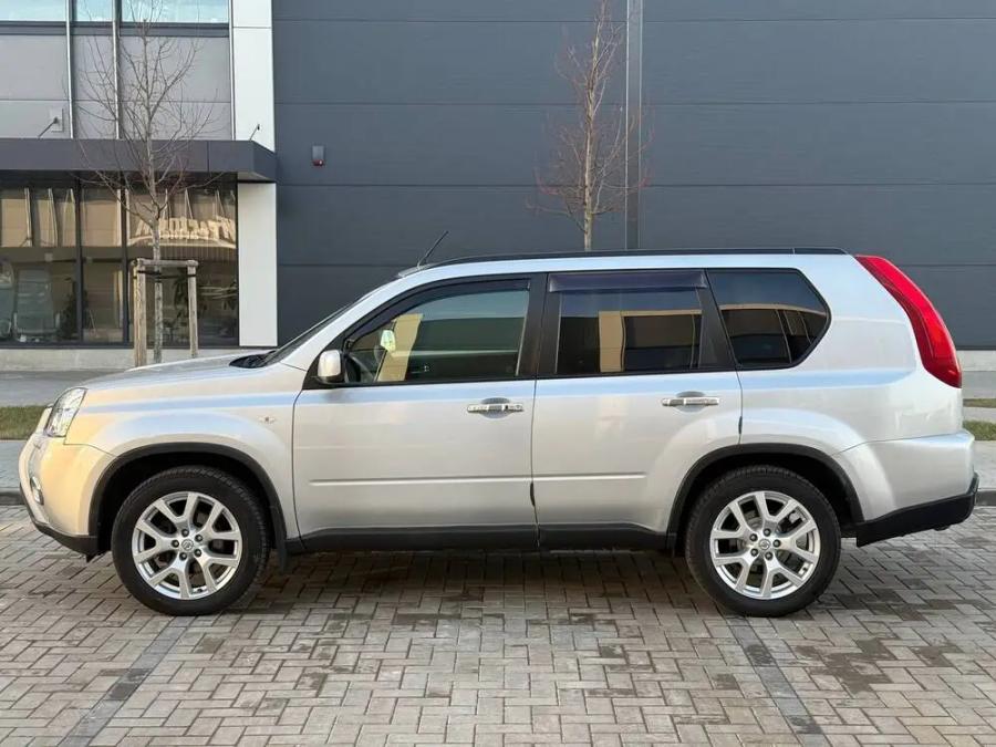 Pelēks Nissan X-Trail 2011 Rīga, ar dzinēja tilpumu 2.00 L un nobraukumu 209 tūkst. km par 3200 €, foto 3 vietnē AUTOMOTO.COM.LV