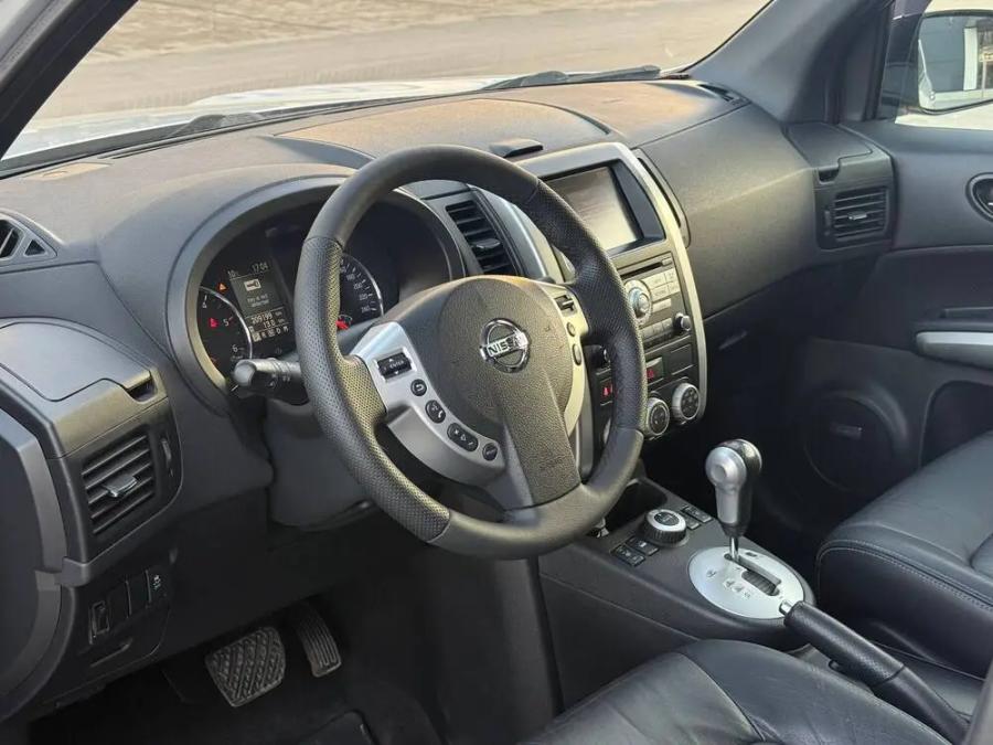Pelēks Nissan X-Trail 2011 Rīga, ar dzinēja tilpumu 2.00 L un nobraukumu 209 tūkst. km par 3200 €, foto 12 vietnē AUTOMOTO.COM.LV