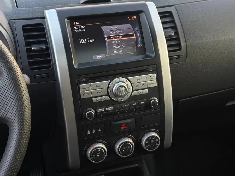 Pelēks Nissan X-Trail 2011 Rīga, ar dzinēja tilpumu 2.00 L un nobraukumu 209 tūkst. km par 3200 €, foto 15 vietnē AUTOMOTO.COM.LV