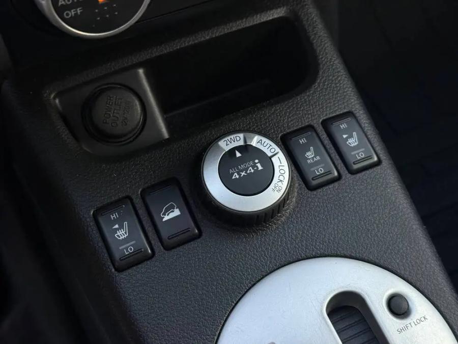 Pelēks Nissan X-Trail 2011 Rīga, ar dzinēja tilpumu 2.00 L un nobraukumu 209 tūkst. km par 3200 €, foto 16 vietnē AUTOMOTO.COM.LV
