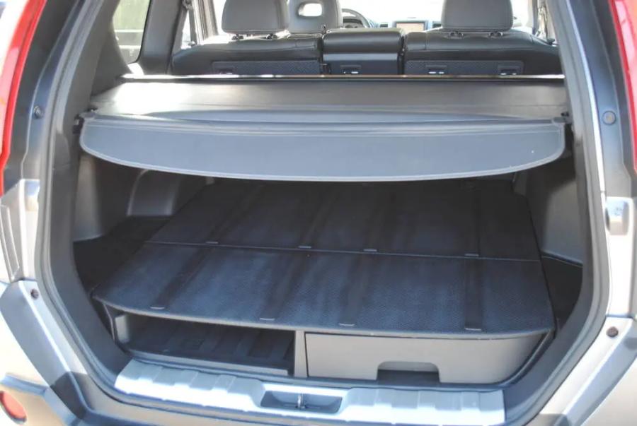 Pelēks Nissan X-Trail 2011 Rīga, ar dzinēja tilpumu 2.00 L un nobraukumu 227 tūkst. km par 5990 €, foto 9 vietnē AUTOMOTO.COM.LV