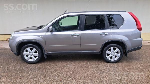 Pelēks Nissan X-Trail 2011 Ogre, ar dzinēja tilpumu 2.00 L un nobraukumu 278 tūkst. km par 7450 €, foto 8 vietnē AUTOMOTO.COM.LV