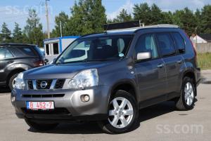 Pelēks Nissan X-Trail 2011 Rīga, ar dzinēja tilpumu 2.00 L un nobraukumu 227 tūkst. km par 5990 €, foto  vietnē AUTOMOTO.COM.LV