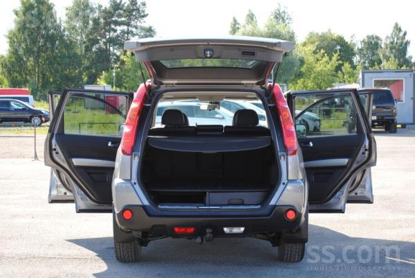 Pelēks Nissan X-Trail 2011 Rīga, ar dzinēja tilpumu 2.00 L un nobraukumu 227 tūkst. km par 5990 €, foto 6 vietnē AUTOMOTO.COM.LV