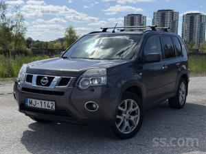 Pelēks Nissan X-Trail 2011 Rīga, ar dzinēja tilpumu 2.00 L un nobraukumu 373 tūkst. km par 4000 €, foto 4 vietnē AUTOMOTO.COM.LV