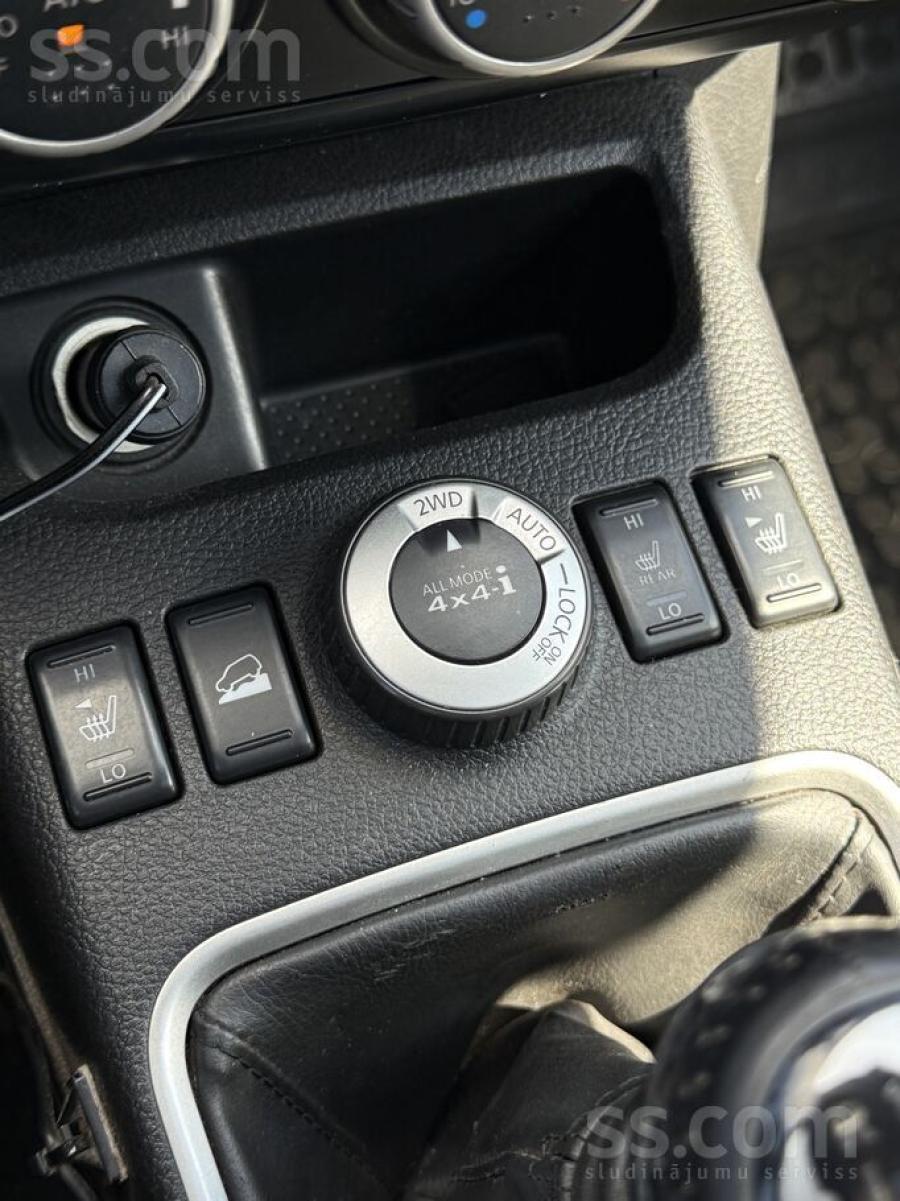 Pelēks Nissan X-Trail 2011 Rīga, ar dzinēja tilpumu 2.00 L un nobraukumu 373 tūkst. km par 4000 €, foto 15 vietnē AUTOMOTO.COM.LV