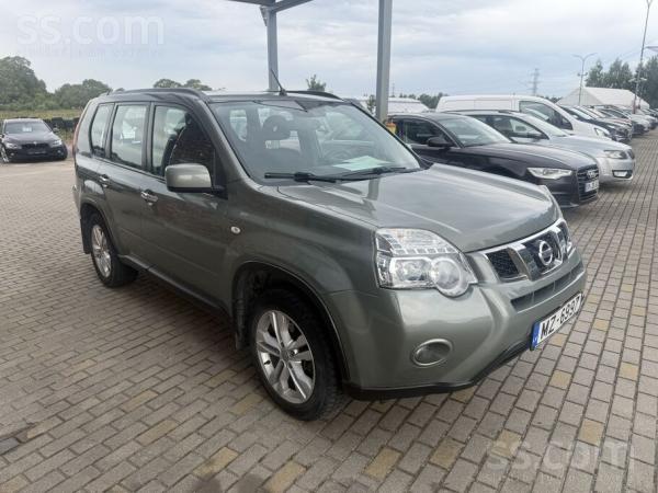 Grey Nissan X-Trail 2011 in Talsi, with an engine capacity of 2.00 L and mileage of 247 thousand km for 6490 €, photo 6 on AUTOMOTO.COM.LV