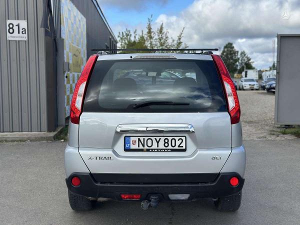 Grey Nissan X-Trail 2011 in Siauliai, with an engine capacity of 2.00 L and mileage of 328 thousand km for 4850 €, photo 11 on AUTOMOTO.COM.LV