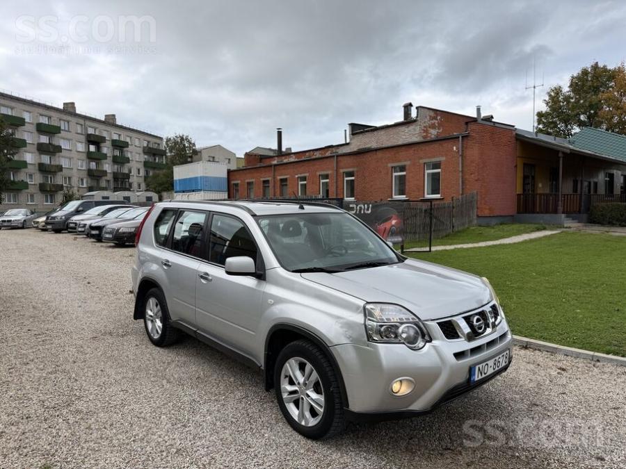 Pelēks Nissan X-Trail 2011 Ventspils, ar dzinēja tilpumu 2.00 L un nobraukumu 232 tūkst. km par 5990 €, foto 4 vietnē AUTOMOTO.COM.LV