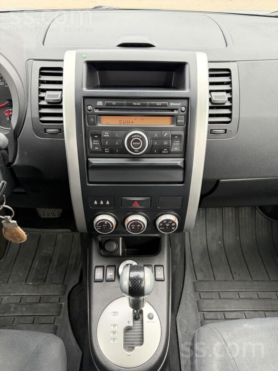 Pelēks Nissan X-Trail 2011 Ventspils, ar dzinēja tilpumu 2.00 L un nobraukumu 232 tūkst. km par 5990 €, foto 16 vietnē AUTOMOTO.COM.LV
