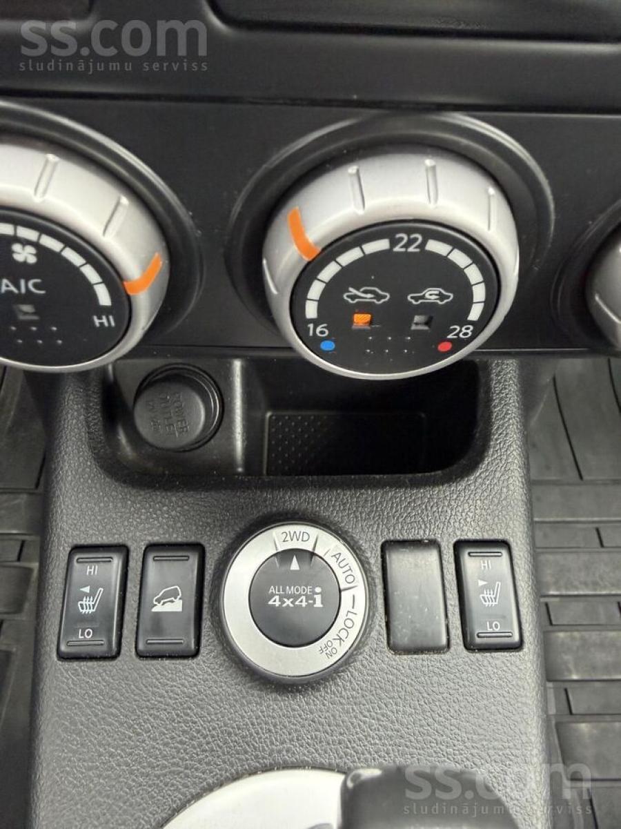 Pelēks Nissan X-Trail 2011 Ventspils, ar dzinēja tilpumu 2.00 L un nobraukumu 232 tūkst. km par 5990 €, foto 18 vietnē AUTOMOTO.COM.LV