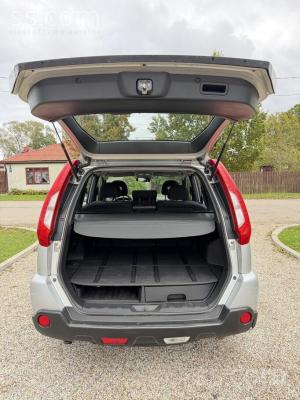 Pelēks Nissan X-Trail 2011 Ventspils, ar dzinēja tilpumu 2.00 L un nobraukumu 232 tūkst. km par 5990 €, foto 24 vietnē AUTOMOTO.COM.LV