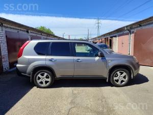 Grey Nissan X-Trail 2012 in Riga, with an engine capacity of 2.00 L and mileage of 288 thousand km for 5700 €, photo  on AUTOMOTO.COM.LV