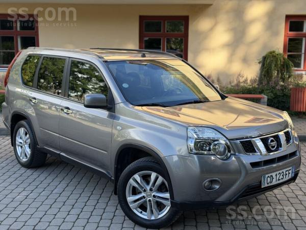 Pelēks Nissan X-Trail 2012 Rīga, ar dzinēja tilpumu 2.00 L un nobraukumu 214 tūkst. km par 7750 €, foto 3 vietnē AUTOMOTO.COM.LV