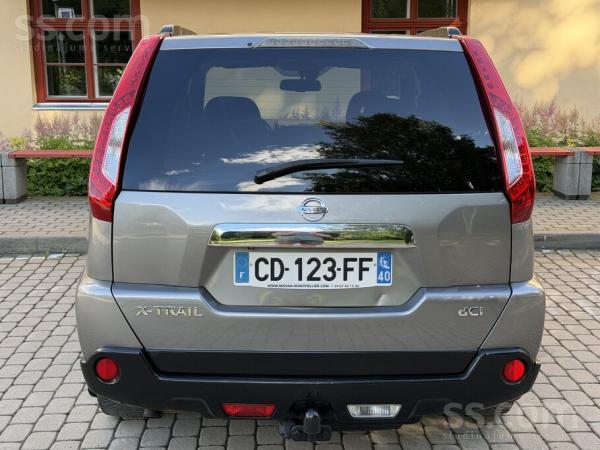 Pelēks Nissan X-Trail 2012 Rīga, ar dzinēja tilpumu 2.00 L un nobraukumu 214 tūkst. km par 7750 €, foto 5 vietnē AUTOMOTO.COM.LV