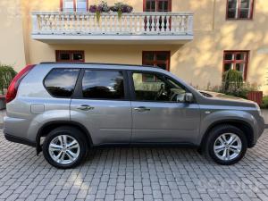 Grey Nissan X-Trail 2012 in Riga, with an engine capacity of 2.00 L and mileage of 214 thousand km for 7750 €, photo 9 on AUTOMOTO.COM.LV