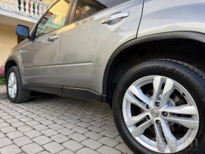 Grey Nissan X-Trail 2012 in Riga, with an engine capacity of 2.00 L and mileage of 214 thousand km for 7750 €, photo 11 on AUTOMOTO.COM.LV