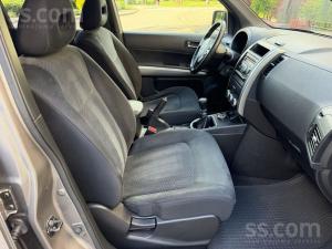 Grey Nissan X-Trail 2012 in Riga, with an engine capacity of 2.00 L and mileage of 214 thousand km for 7750 €, photo 19 on AUTOMOTO.COM.LV