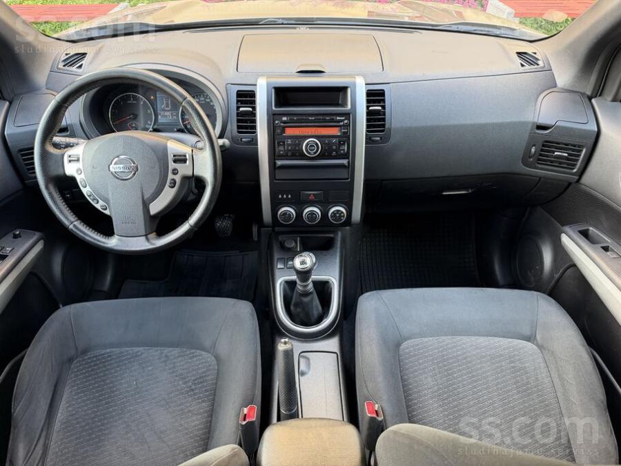 Grey Nissan X-Trail 2012 in Riga, with an engine capacity of 2.00 L and mileage of 214 thousand km for 7750 €, photo 23 on AUTOMOTO.COM.LV