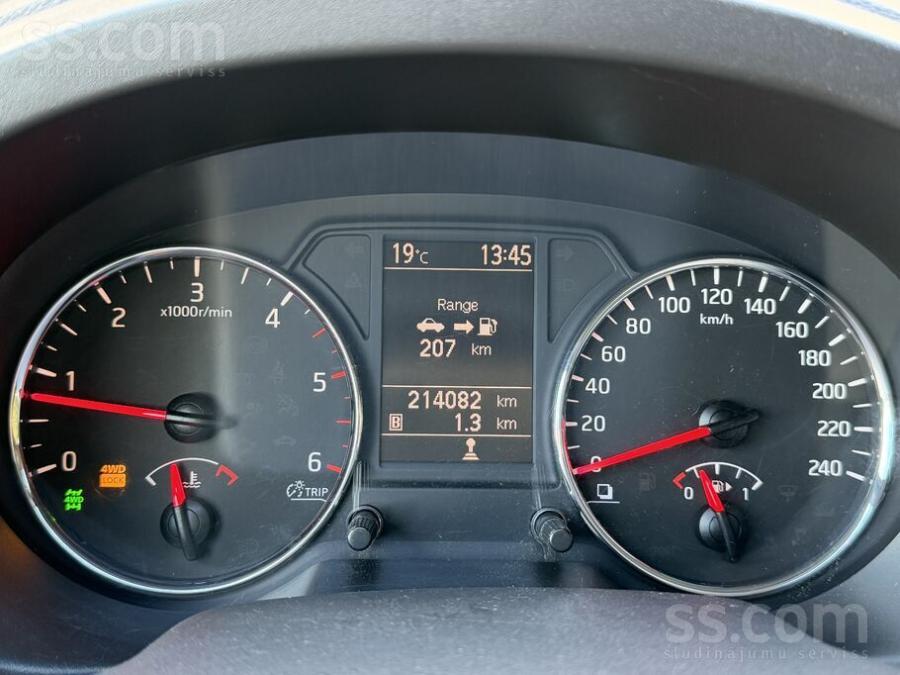 Grey Nissan X-Trail 2012 in Riga, with an engine capacity of 2.00 L and mileage of 214 thousand km for 7750 €, photo 28 on AUTOMOTO.COM.LV