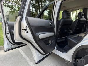 Grey Nissan X-Trail 2012 in Riga, with an engine capacity of 2.00 L and mileage of 209 thousand km for 7750 €, photo 16 on AUTOMOTO.COM.LV