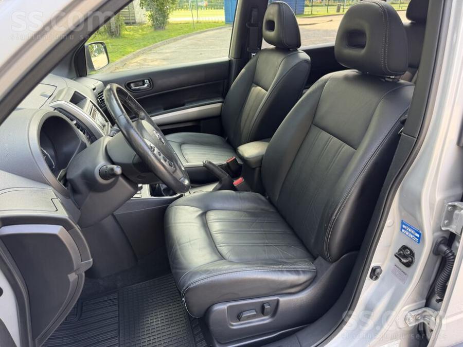 Grey Nissan X-Trail 2012 in Riga, with an engine capacity of 2.00 L and mileage of 209 thousand km for 7750 €, photo 22 on AUTOMOTO.COM.LV