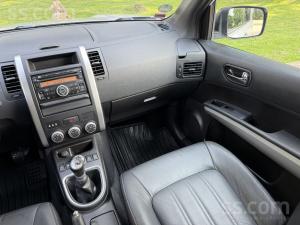 Grey Nissan X-Trail 2012 in Riga, with an engine capacity of 2.00 L and mileage of 209 thousand km for 7750 €, photo 24 on AUTOMOTO.COM.LV