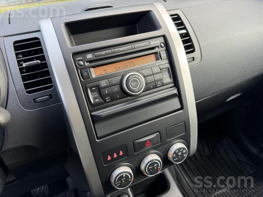 Grey Nissan X-Trail 2012 in Riga, with an engine capacity of 2.00 L and mileage of 209 thousand km for 7750 €, photo 26 on AUTOMOTO.COM.LV