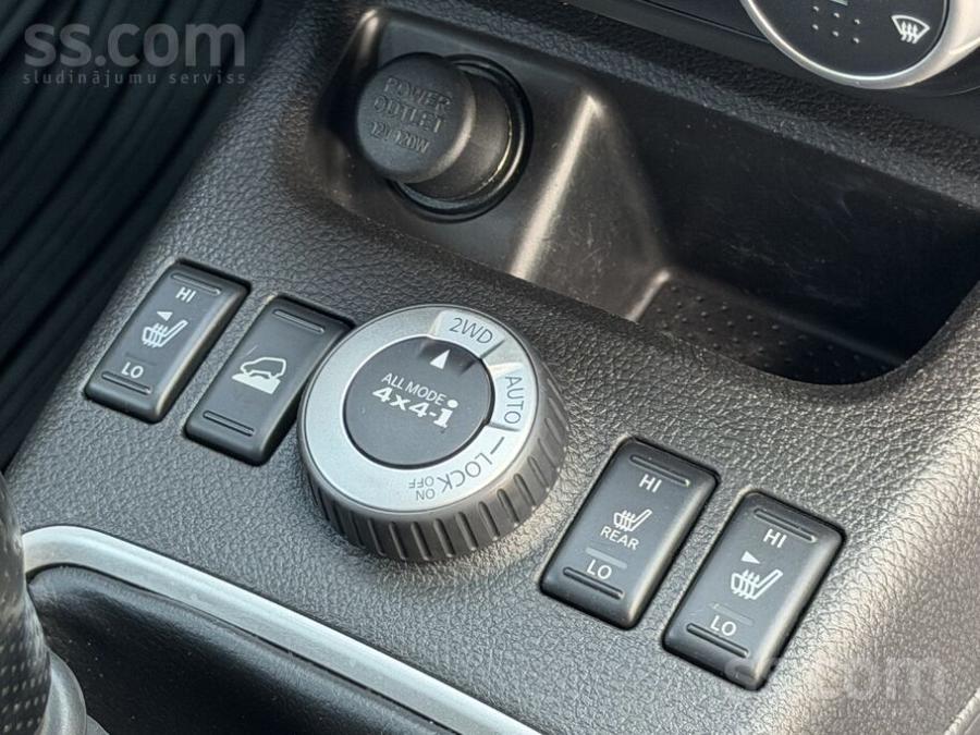 Grey Nissan X-Trail 2012 in Riga, with an engine capacity of 2.00 L and mileage of 209 thousand km for 7750 €, photo 27 on AUTOMOTO.COM.LV