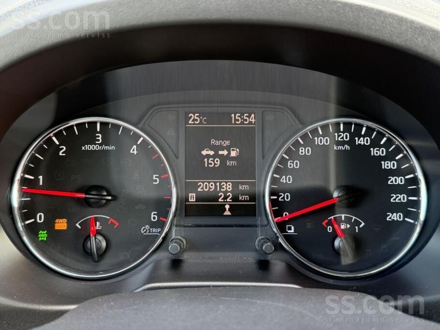 Grey Nissan X-Trail 2012 in Riga, with an engine capacity of 2.00 L and mileage of 209 thousand km for 7750 €, photo 28 on AUTOMOTO.COM.LV