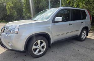 Grey Nissan X-Trail 2012 in Marijampole, with an engine capacity of 2.00 L and mileage of 314 thousand km for 4800 €, photo 3 on AUTOMOTO.COM.LV