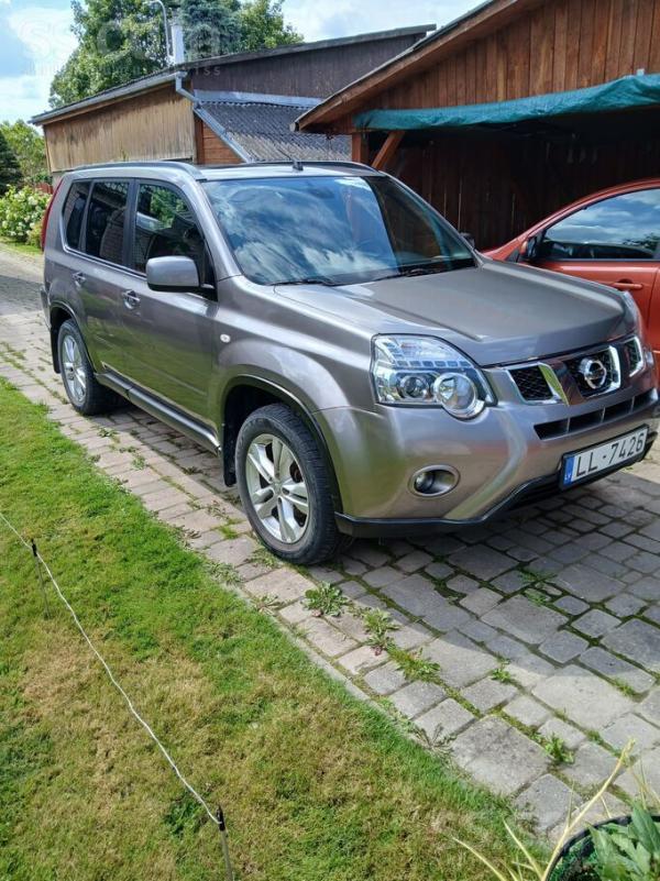 Pelēks Nissan X-Trail 2012 Jēkabpils, ar dzinēja tilpumu 2.00 L un nobraukumu 215 tūkst. km par 6950 €, foto 1 vietnē AUTOMOTO.COM.LV