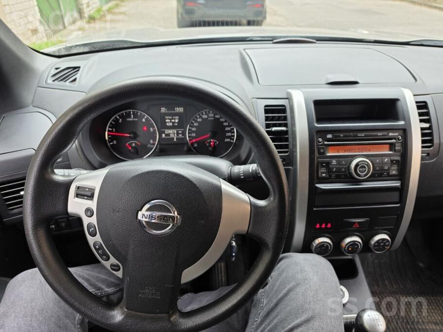 Grey Nissan X-Trail 2012 in Riga, with an engine capacity of 2.00 L and mileage of 239 thousand km for 6000 €, photo 10 on AUTOMOTO.COM.LV