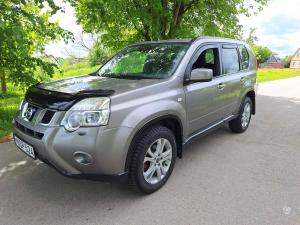 Grey Nissan X-Trail 2012 in Kelme, with an engine capacity of 2.00 L and mileage of 247 thousand km for 5900 €, photo  on AUTOMOTO.COM.LV