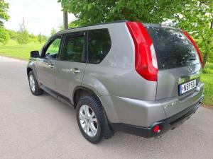 Grey Nissan X-Trail 2012 in Kelme, with an engine capacity of 2.00 L and mileage of 247 thousand km for 5900 €, photo 3 on AUTOMOTO.COM.LV