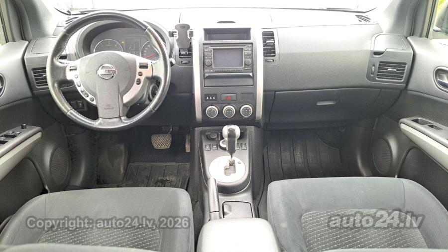Grey Nissan X-Trail 2013 in Tallinn, with an engine capacity of 2.00 L and mileage of 268 thousand km for 8350 €, photo 7 on AUTOMOTO.COM.LV