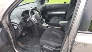 Grey Nissan X-Trail 2013 in Tallinn, with an engine capacity of 2.00 L and mileage of 268 thousand km for 8350 €, photo 8 on AUTOMOTO.COM.LV