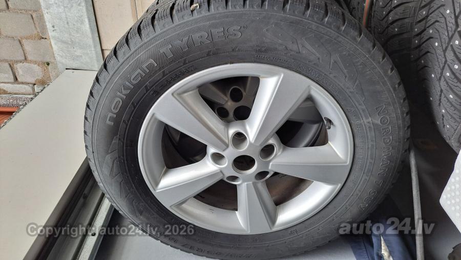 Grey Nissan X-Trail 2013 in Tallinn, with an engine capacity of 2.00 L and mileage of 268 thousand km for 8350 €, photo 10 on AUTOMOTO.COM.LV
