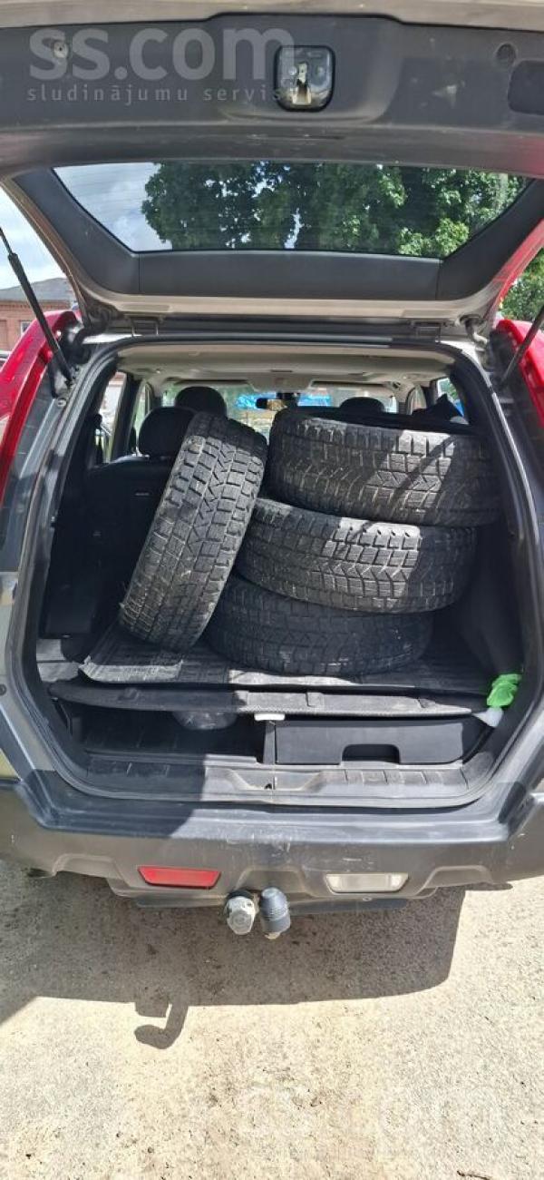 Pelēks Nissan X-Trail 2013 Jēkabpils, ar dzinēja tilpumu 2.00 L un nobraukumu 278 tūkst. km par 5900 €, foto 6 vietnē AUTOMOTO.COM.LV